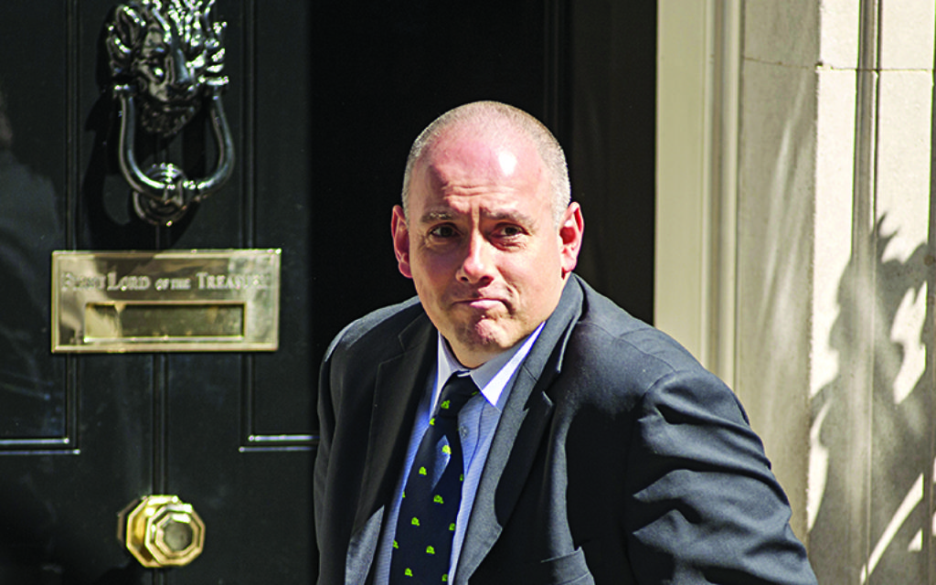 Jewish MP Robert Halfon is made an education minister | Jewish News