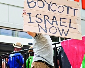 Government to stop councils boycotting Israeli produce - Jewish News