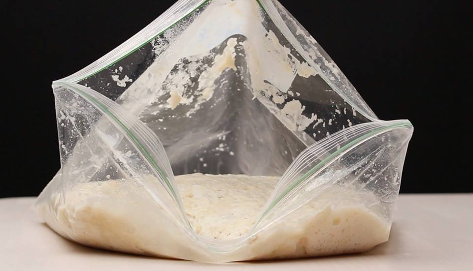 WATCH: The lazy way to make challah... in a bag! - Jewish News
