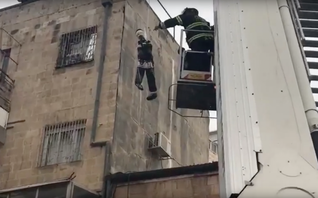 Police investigate as effigies of Charedi soldiers hanged in Jerusalem ...