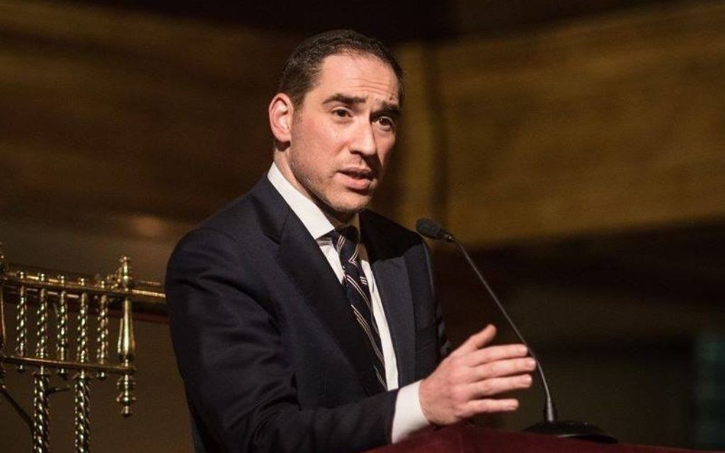 Rabbi Dweck sorry over 'vulgarity' of Samuel Pepys retweet | Jewish News