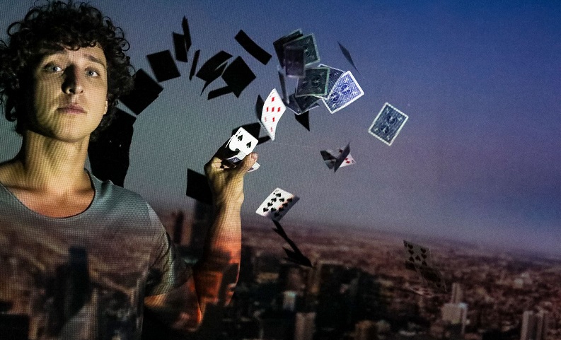 Meet Julius Dein, the social media star with the magic touch! - Jewish News