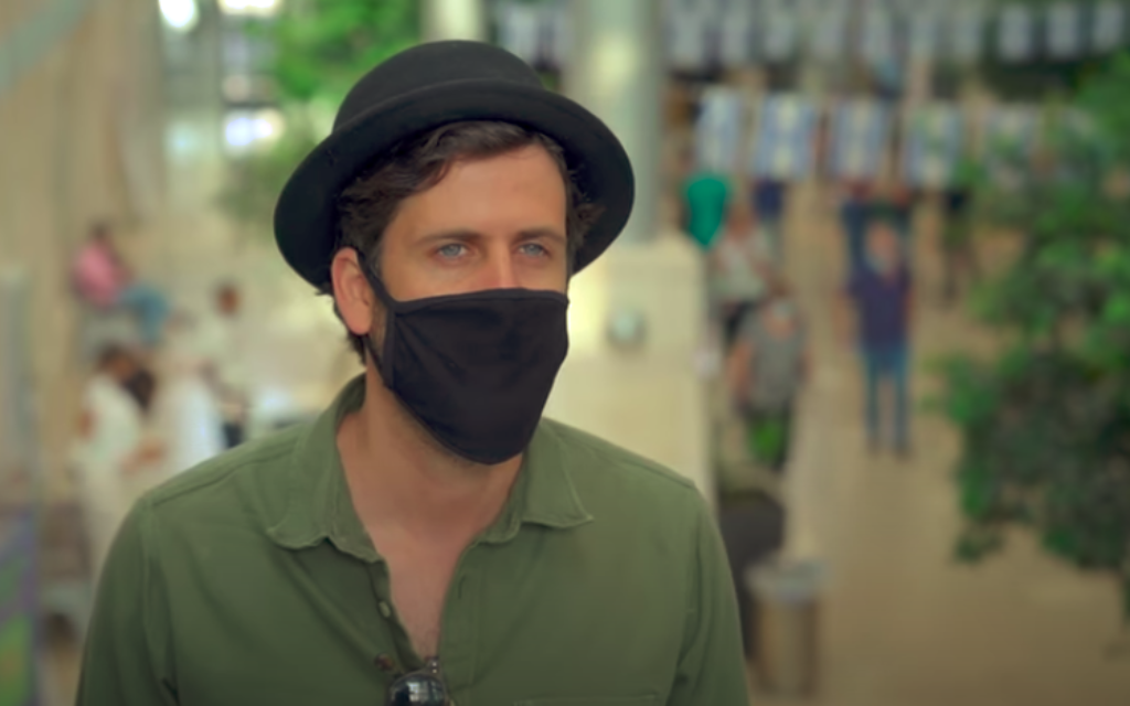 Israeli singer who adapted Hebrew prayer into viral song featured in ...