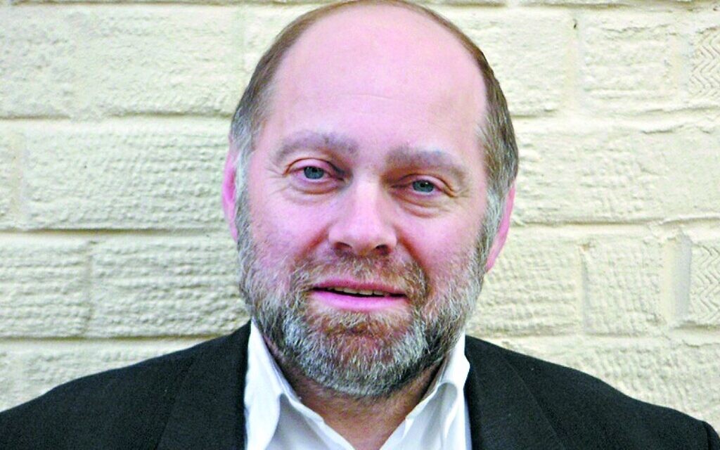 Tributes to Barnet councillor Brian Gordon who dies aged 64 - Jewish News