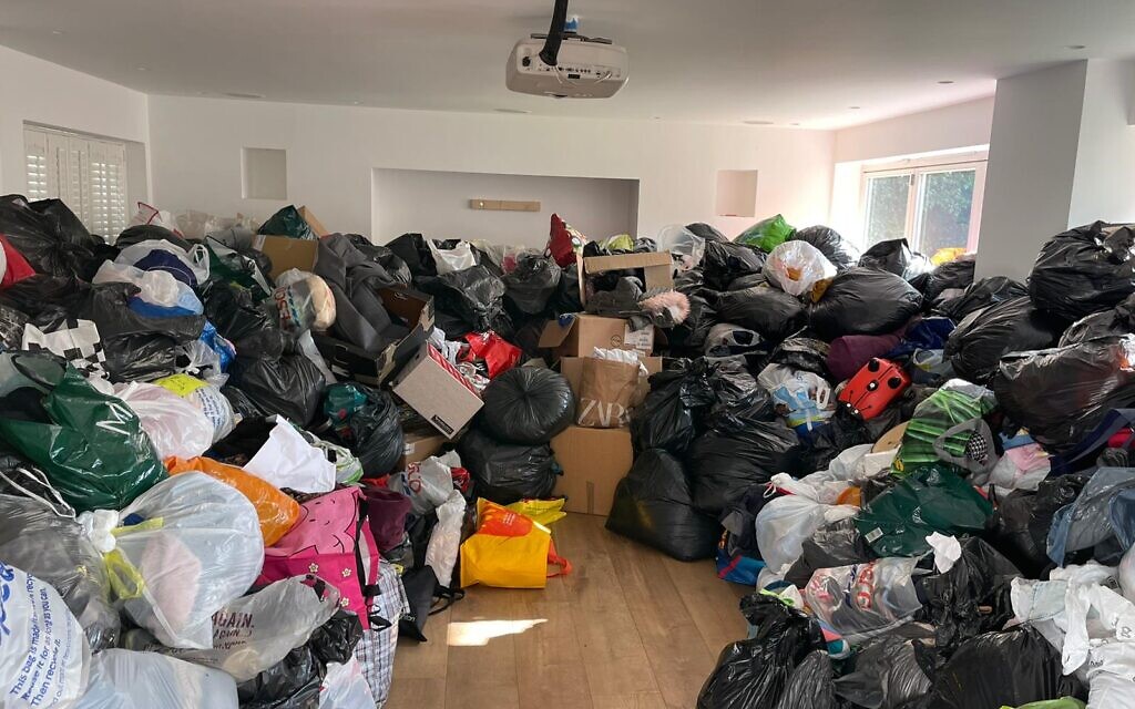 Afghan families thankful for donations from Bushey Jewish community ...