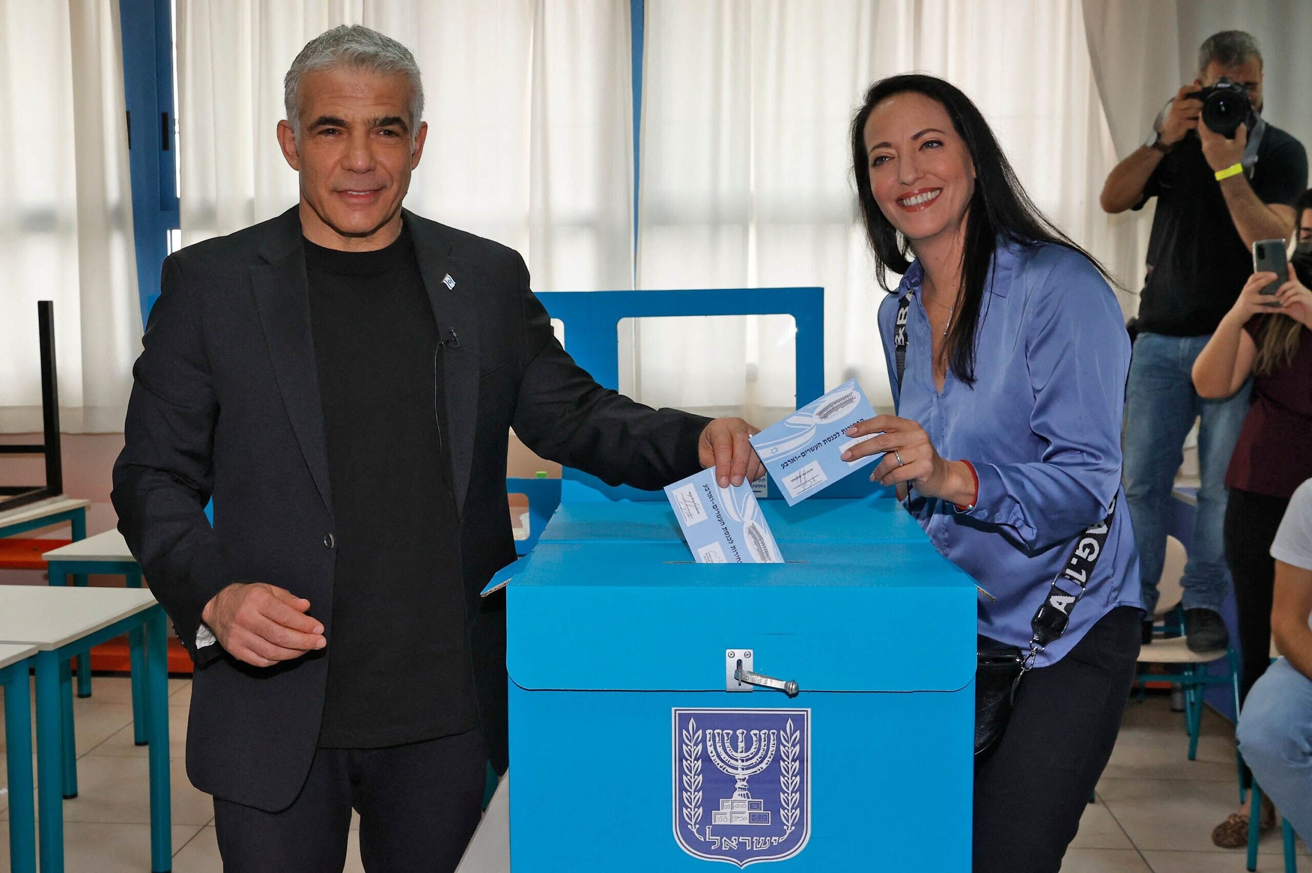 Lihi Lapid's new novel is a moving page turner about two families in crisis - Jewish News