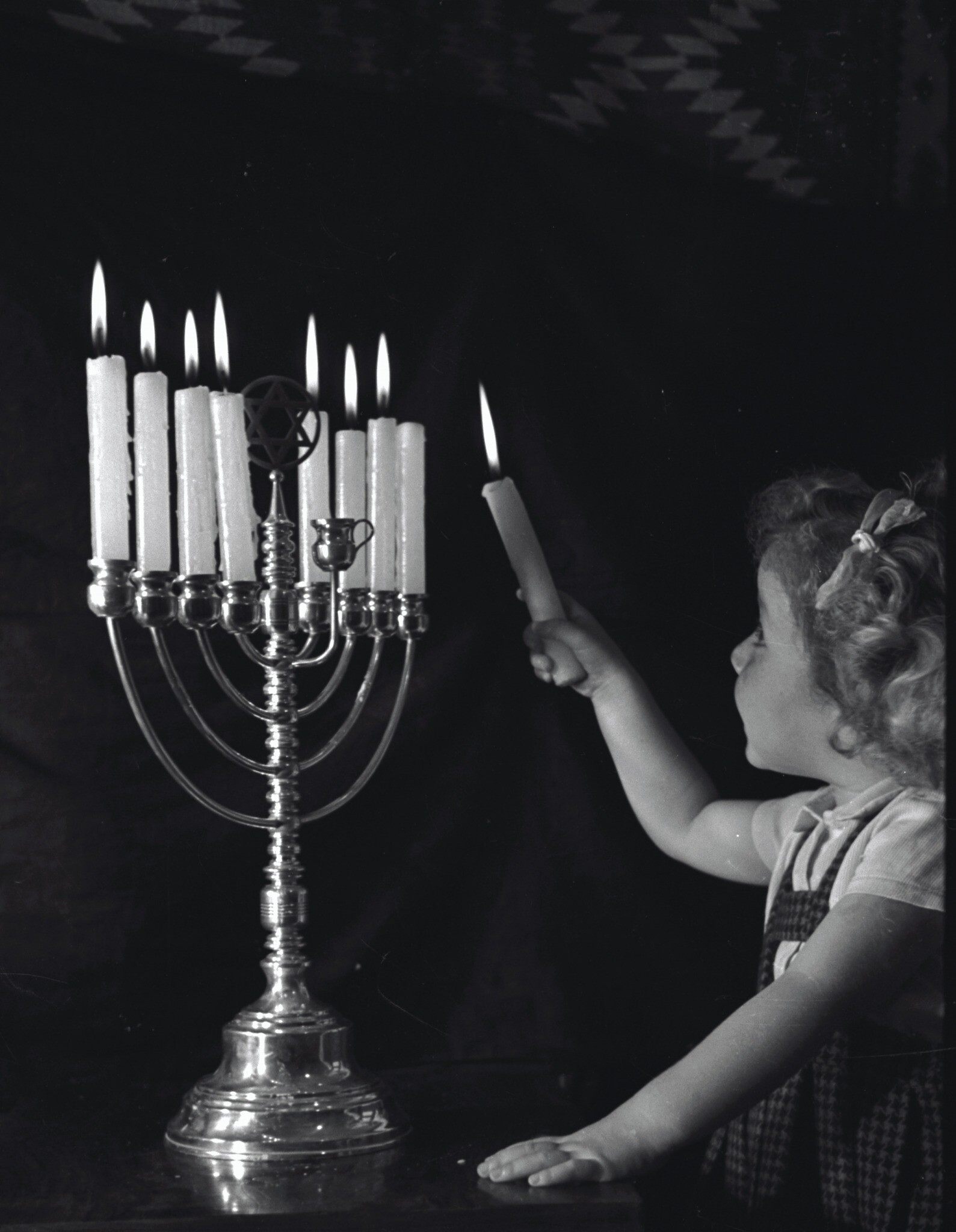 Rare historical photos of Chanukah celebrations in Israel - Jewish News