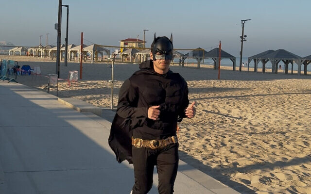 Batman’s honour run for the Bibas family - Jewish News