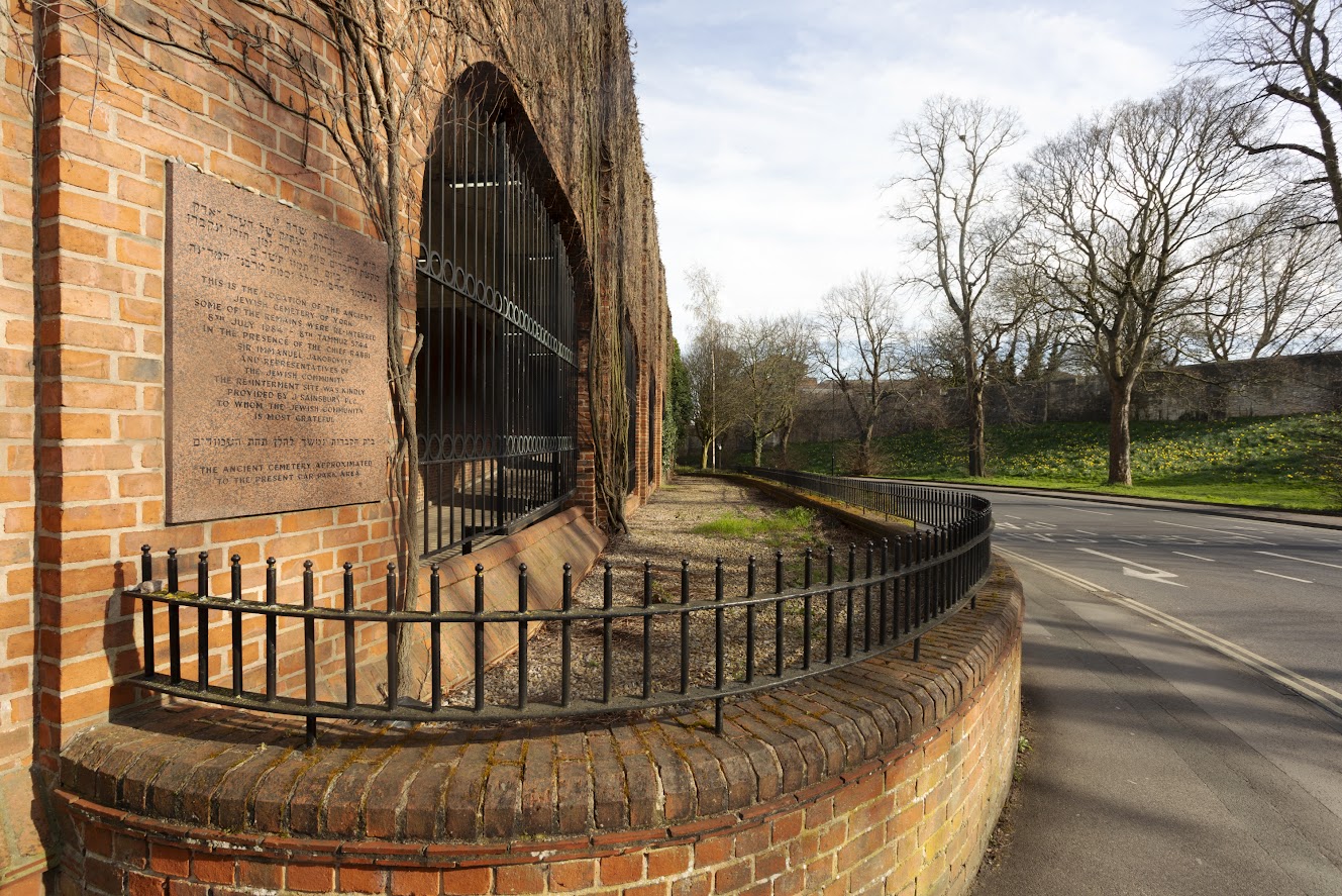 Medieval Jewish cemetery in York granted protected status - Jewish News