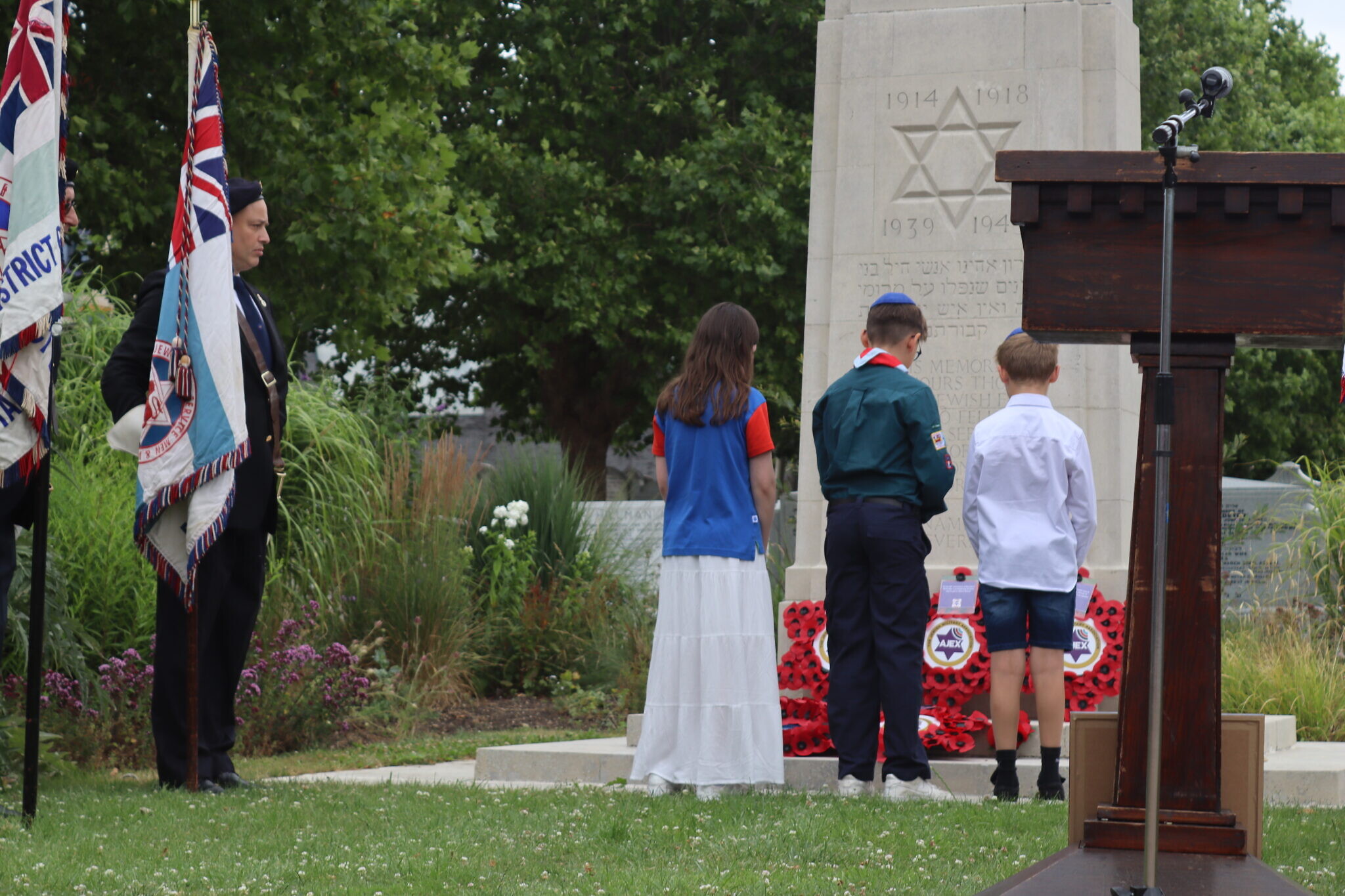 Willesden Jewish Cemetery and AJEX JMA mark 80th anniversary of the end of WW2 - Jewish News