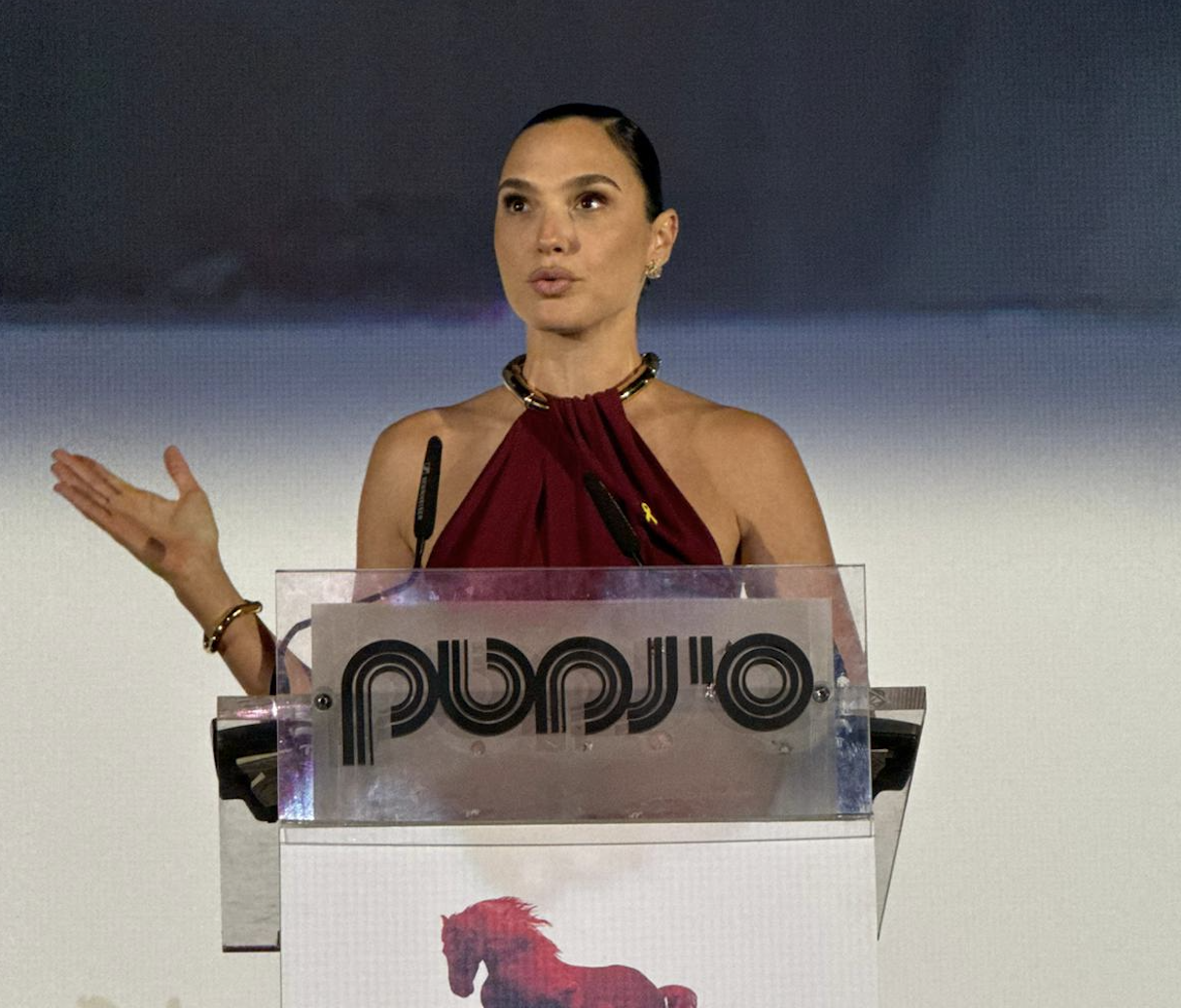 Gal Gadot honoured by Hadassah at Jerusalem Film Festival opening ...