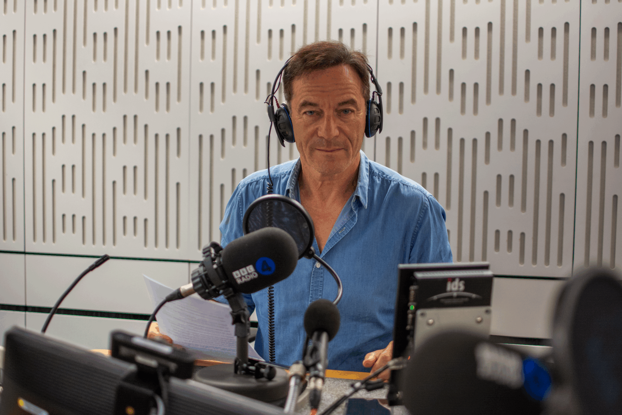 Actor Jason Isaacs to present charity appeal for Holocaust Educational ...