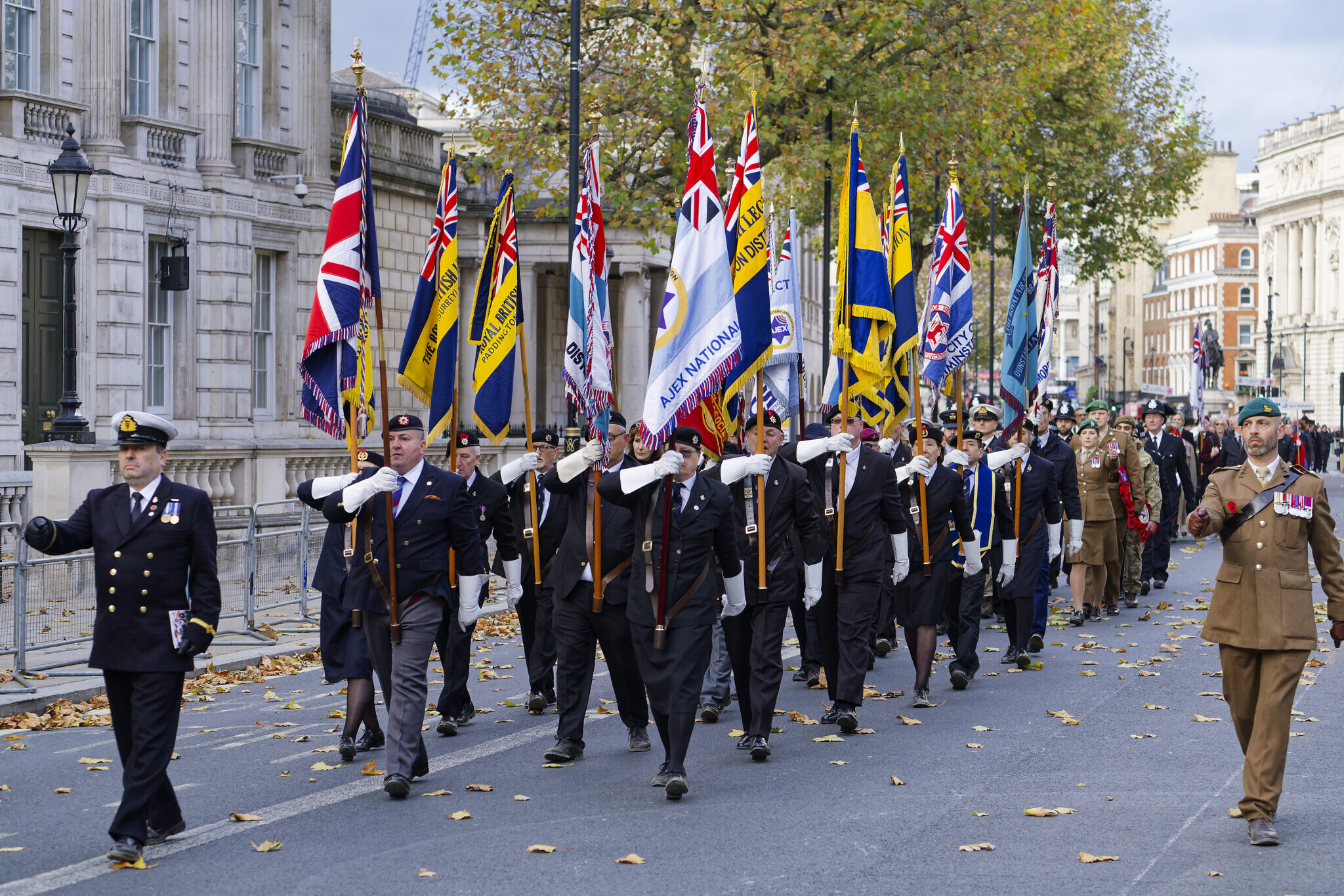 Thousands mark 80 years since end of WWII at AJEX remembrance parade ...