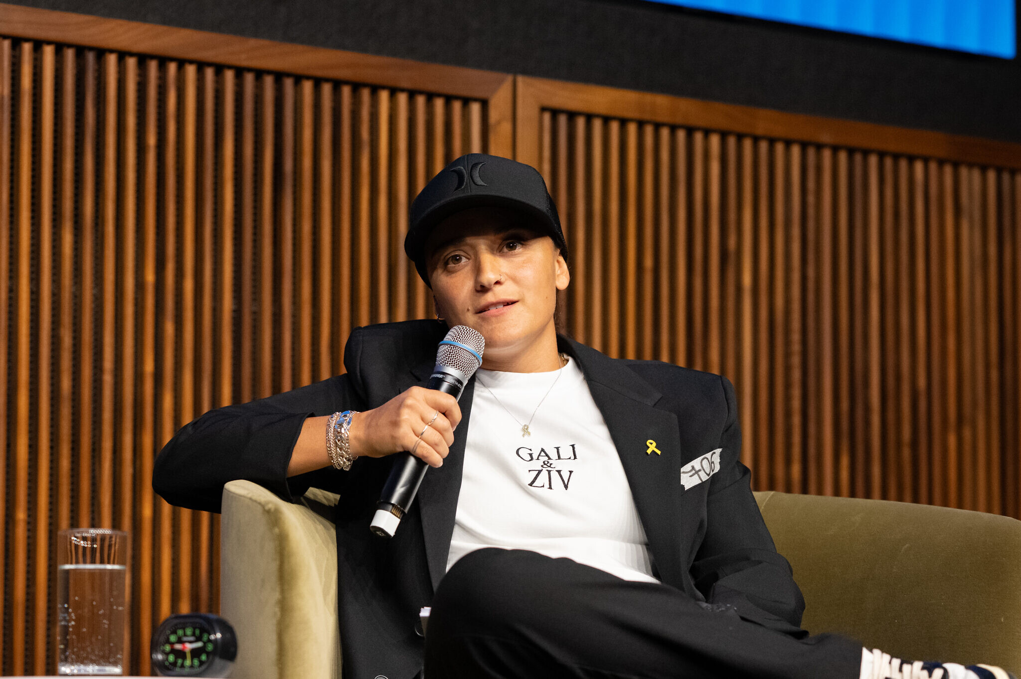 Emily Damari describes Gaza hostage ordeal at UJIA dinner - Jewish News