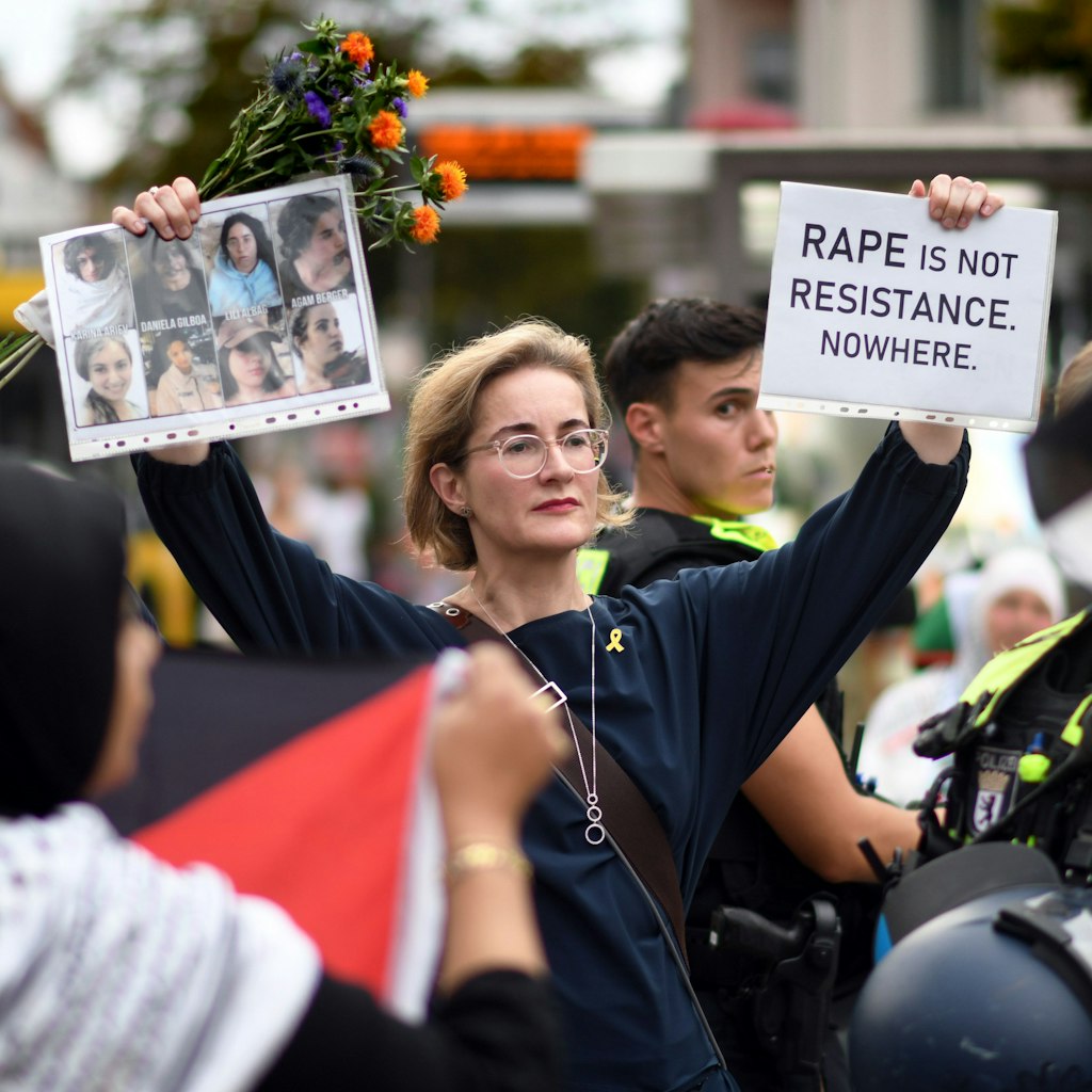 Going solo against the hate - Jewish News