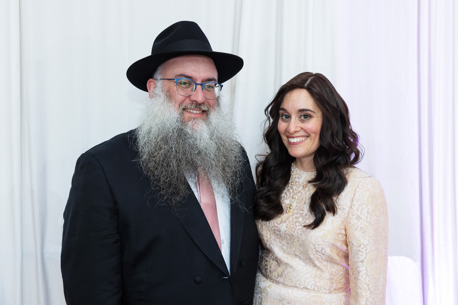 New West End Synagogue appoints new Rabbinic couple - Jewish News