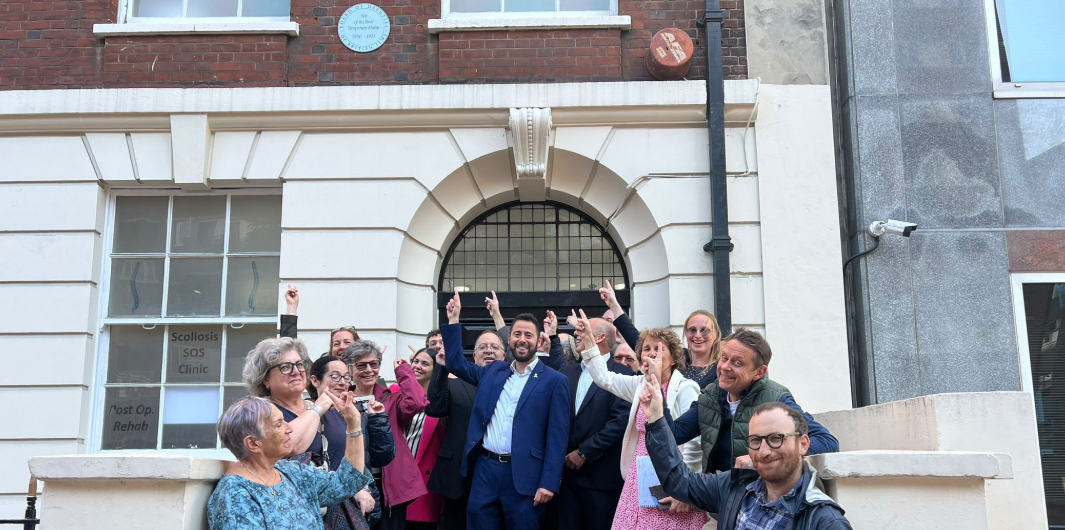 Board launches heritage plaque scheme with unveiling of Jew's Shelter ...