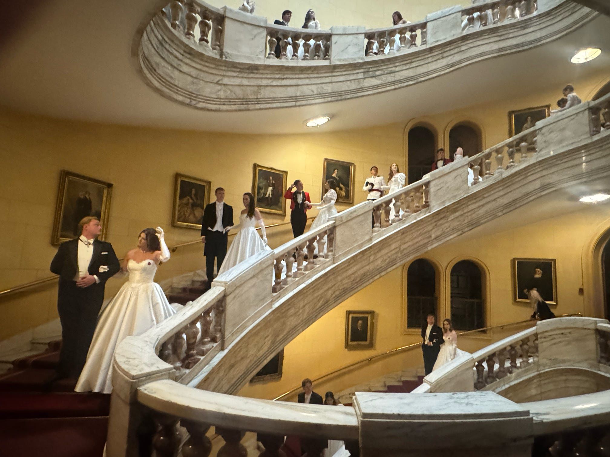 Jewish girl from Manchester presented at Queen Charlotte's Ball ...