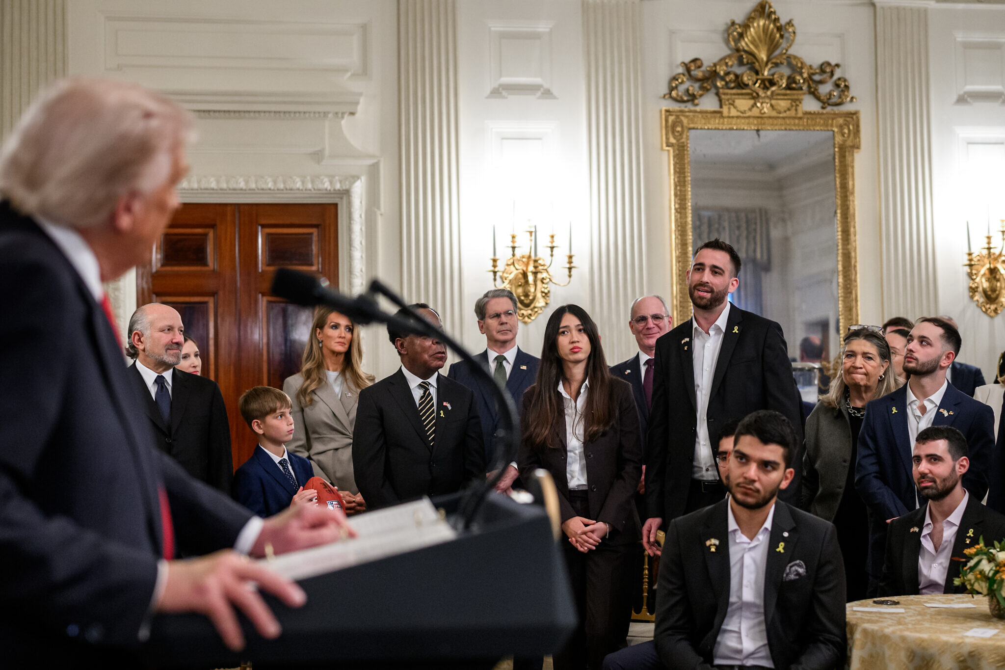Trump welcomes freed Israeli hostages at White House - Jewish News