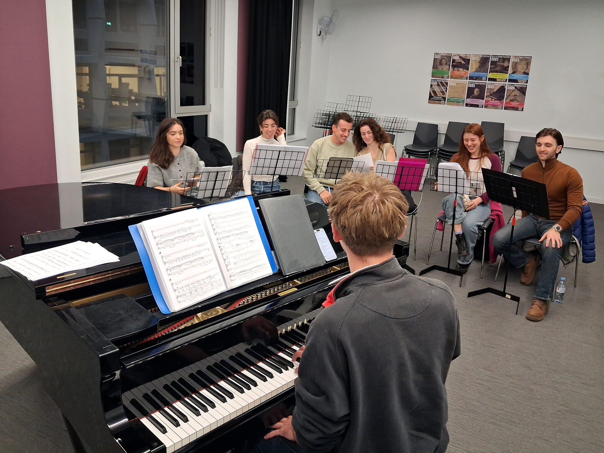 Jewish cabaret returns to the stage after hiatus due to October 7 ...