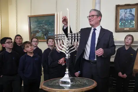 Keir Starmer vows to confront the Islamist extremist threat to UK Jews ...