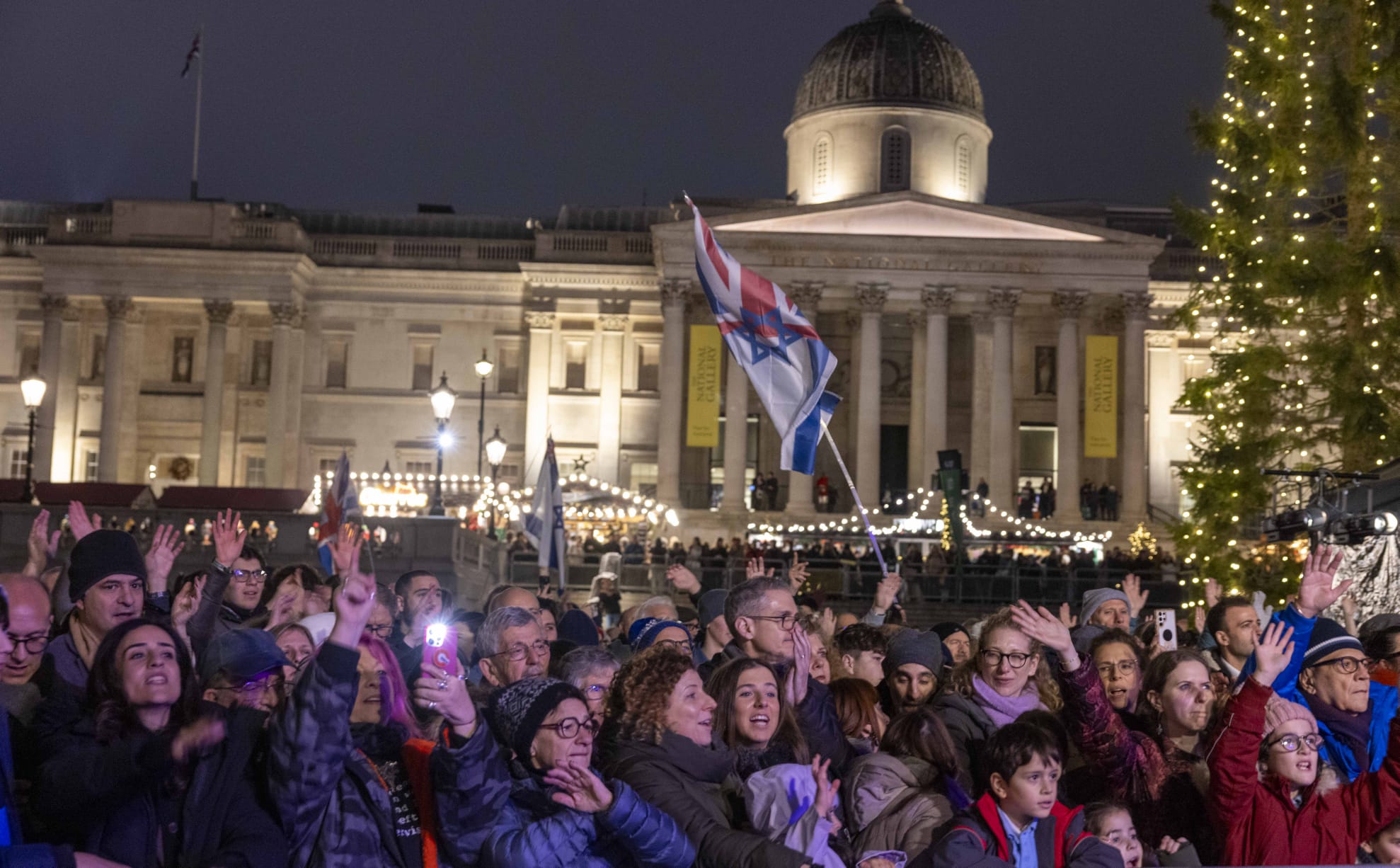 Thousands defy fear as ChanukahLIVE! lights up Trafalgar Square ...