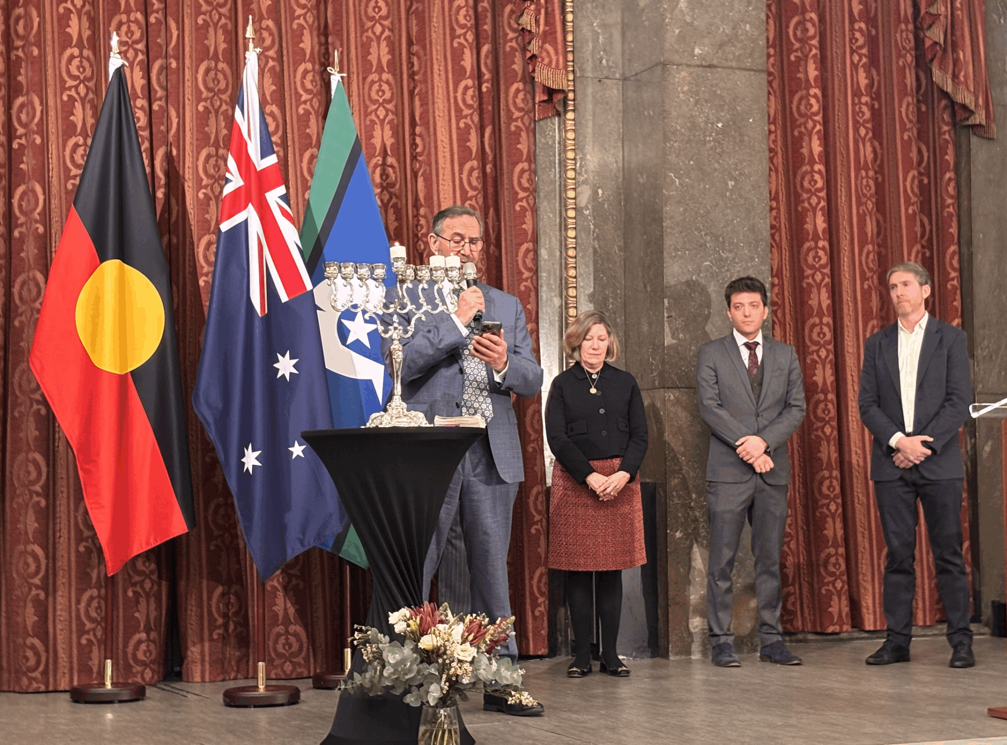 Rabbi Danny Rich sworn in as Mayor of Barnet - Jewish News