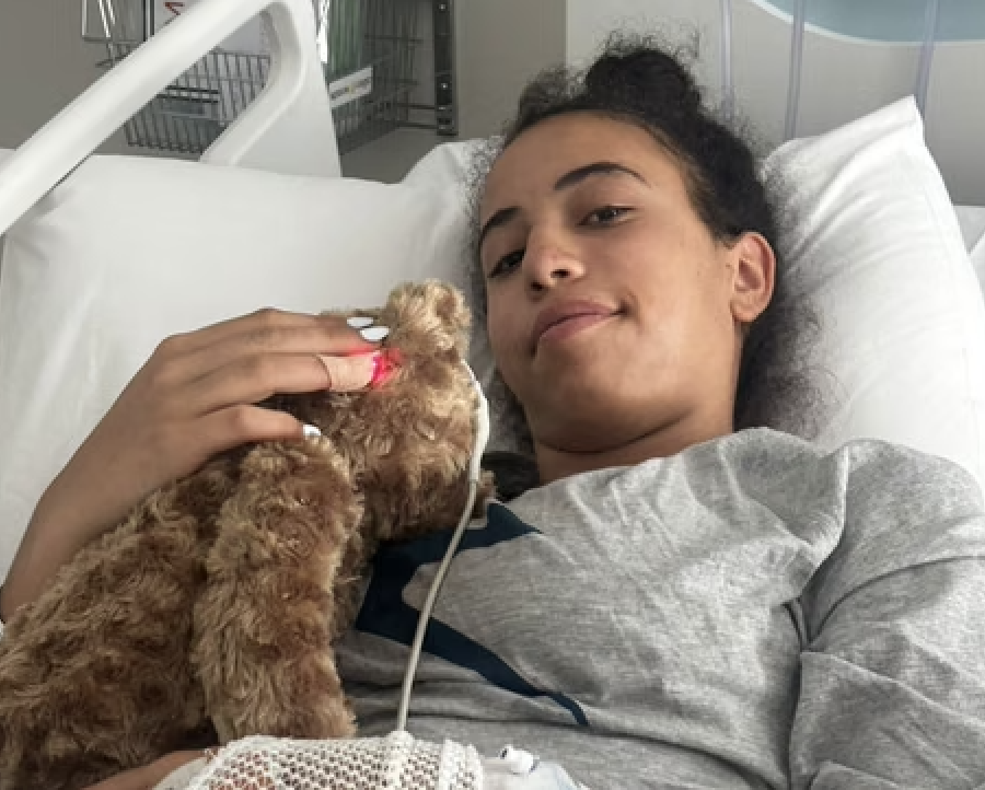 ‘She ran back into danger’: Chief Rabbi hails teenage girl courage ...
